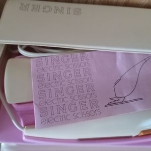 Singer | Accessories | Vintage Singer Electric Scissors | Poshmark